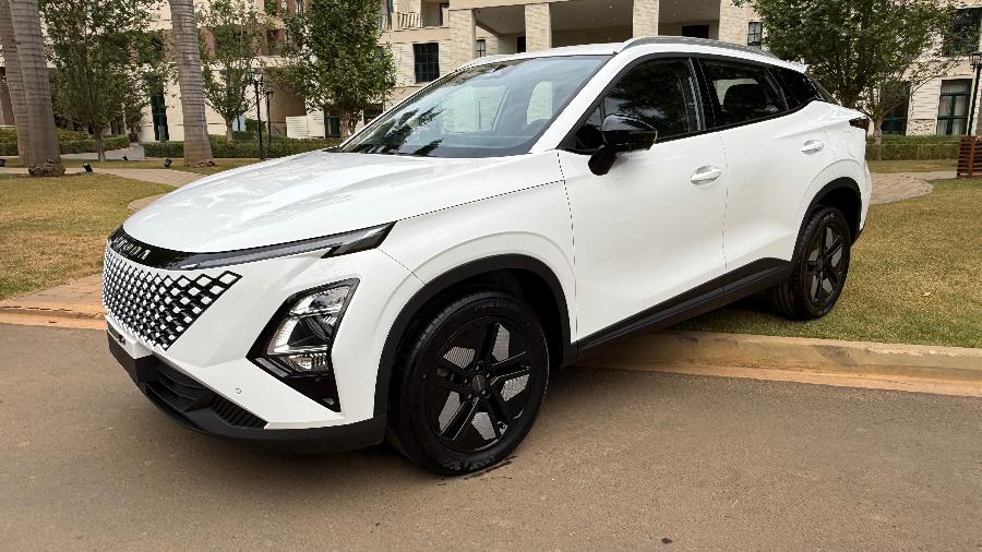 Omoda lança rival do Corolla Cross e SUV com 1.200 km de autonomia