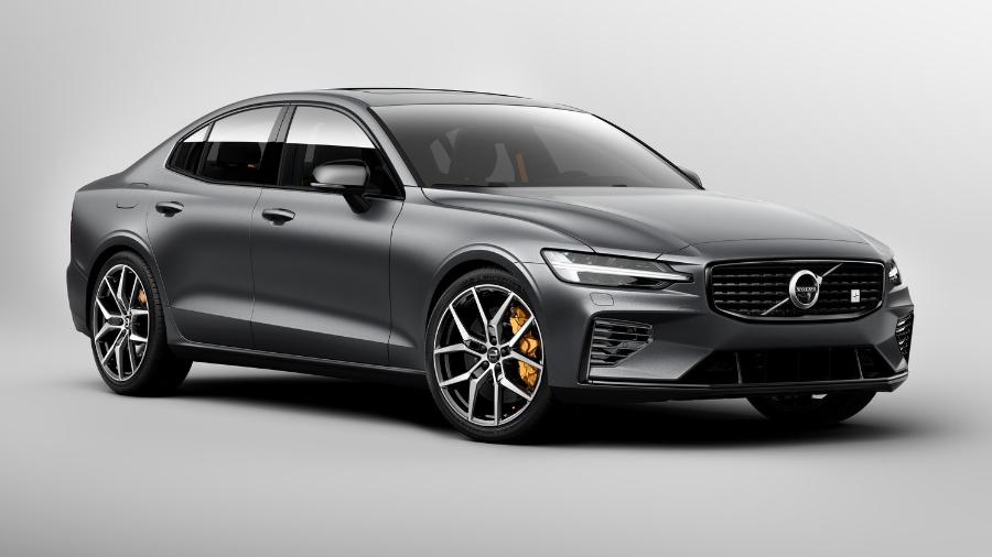 Nova Volvo V60 chega ao Brasil neste ano; S60 e XC60 híbrido vêm em 2019
