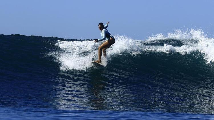 Pandemia: surfista fica "presa" na Nicarágua e vive em comunidade ...