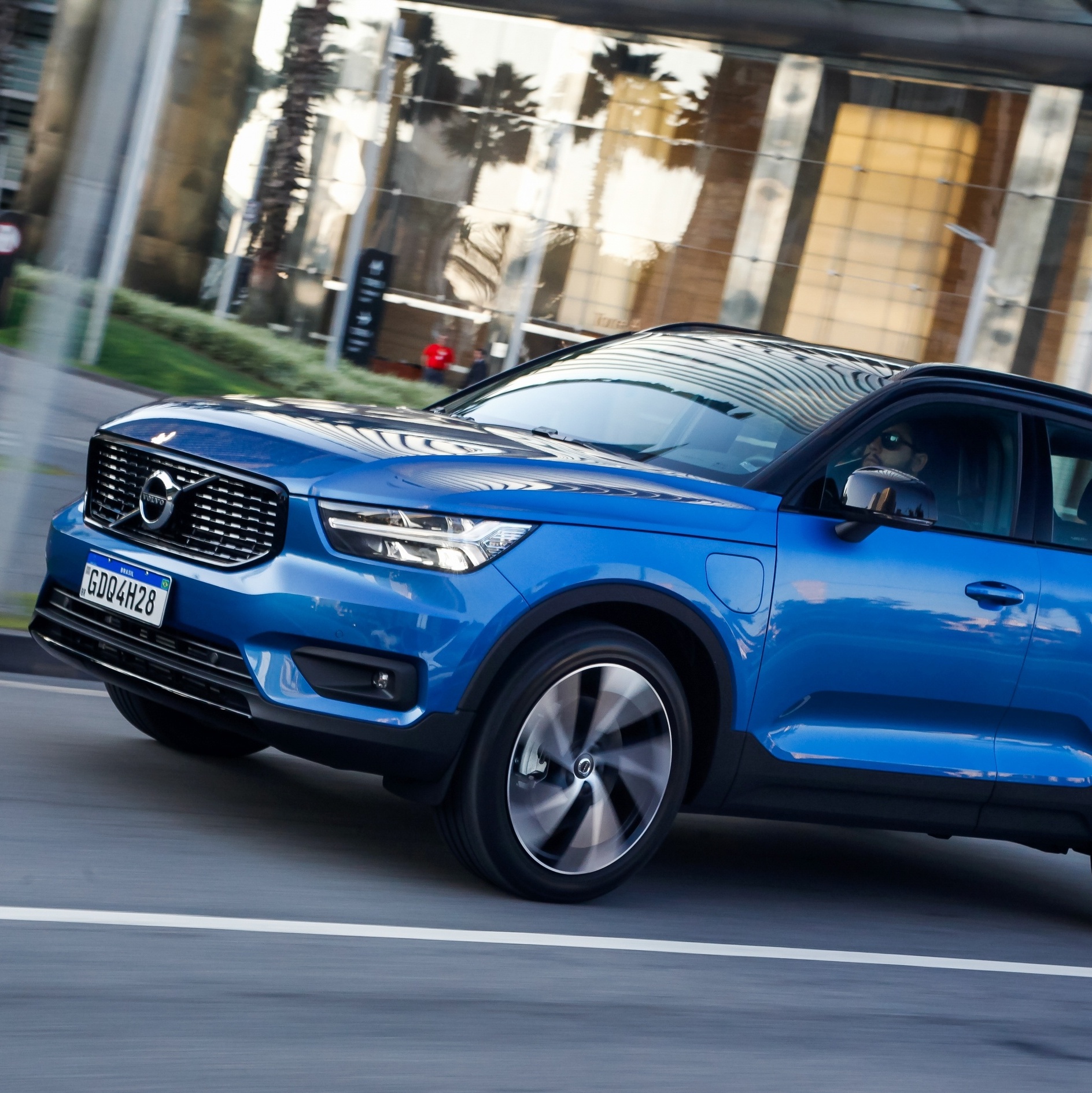 Carregamento Por Indução Volvo Xc40 - Zayden