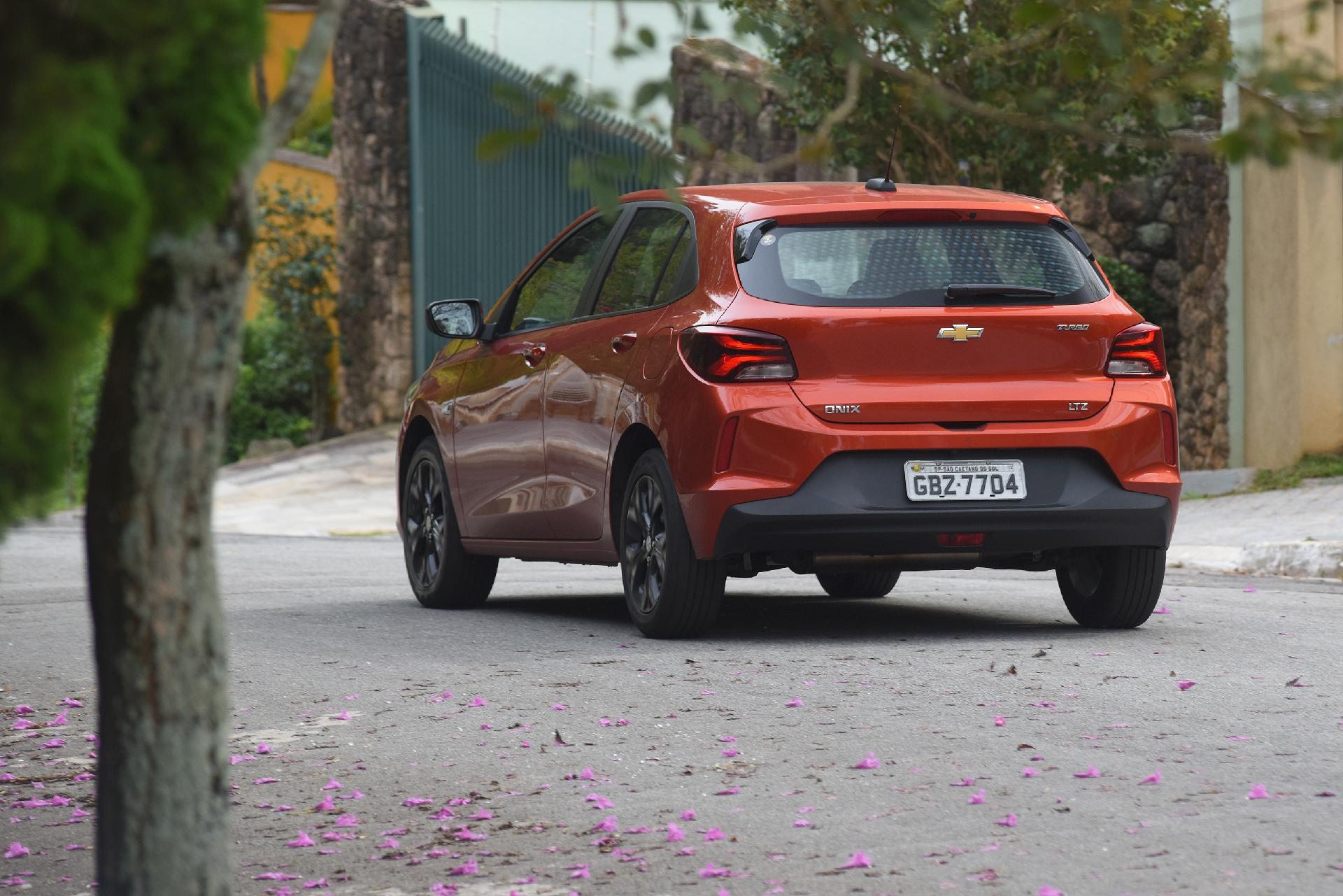 Chevrolet Onix LTZ Turbo 2020: preço, consumo, motor e fotos