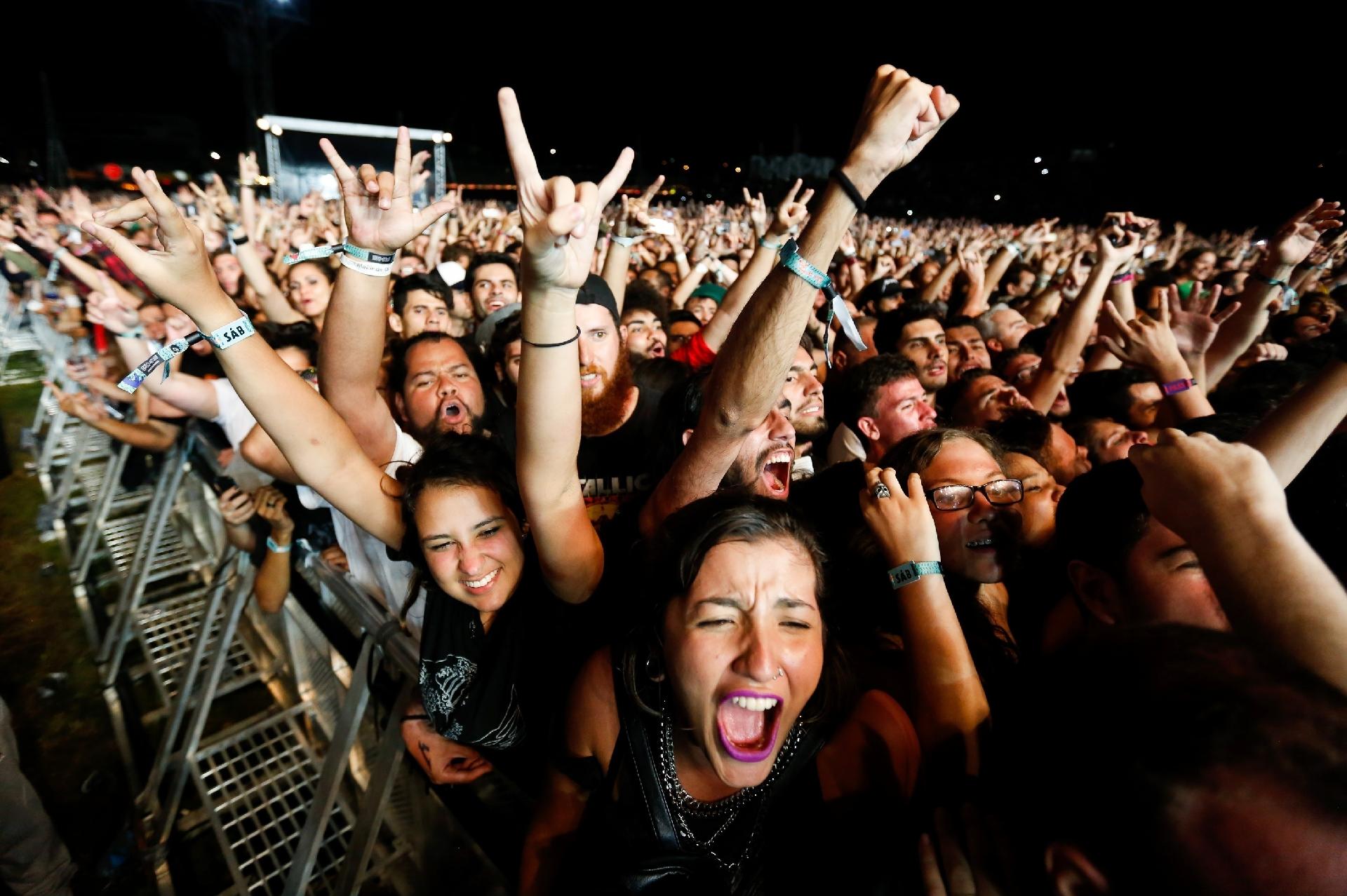 Fotos: Lollapalooza 2017 - shows do primeiro dia - 25/03/2017 - UOL ...