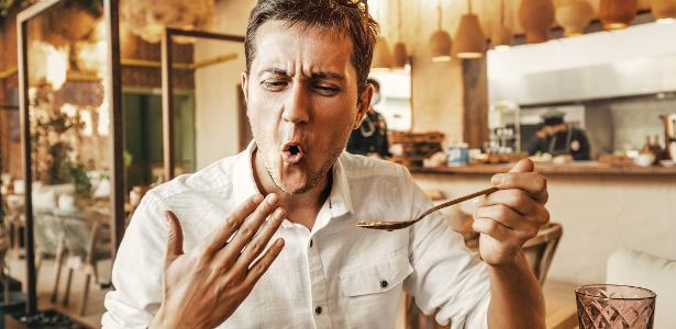 Por que comer alimentos condimentados e quentes faz o nariz escorrer ...