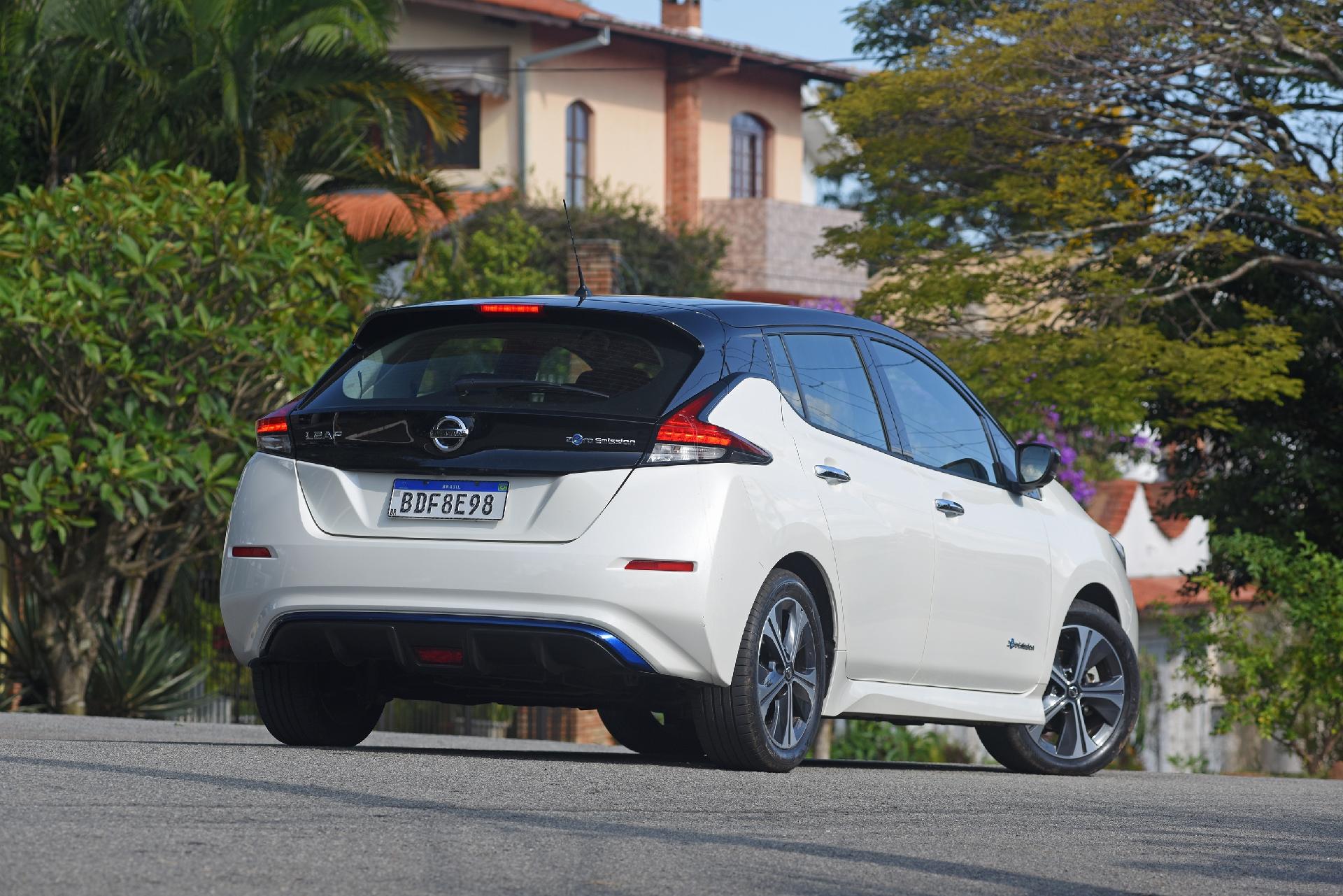 Nissan Leaf: carro elétrico mais vendido do mundo faz 10 anos