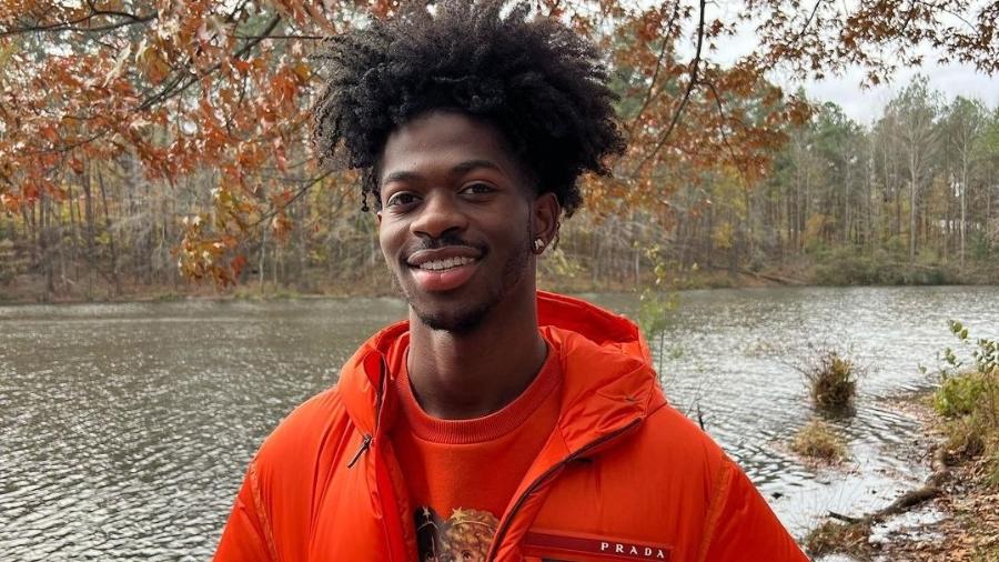 Rapper Lil Nas X fala pela primeira vez após prisão: 'Dias apavorantes'