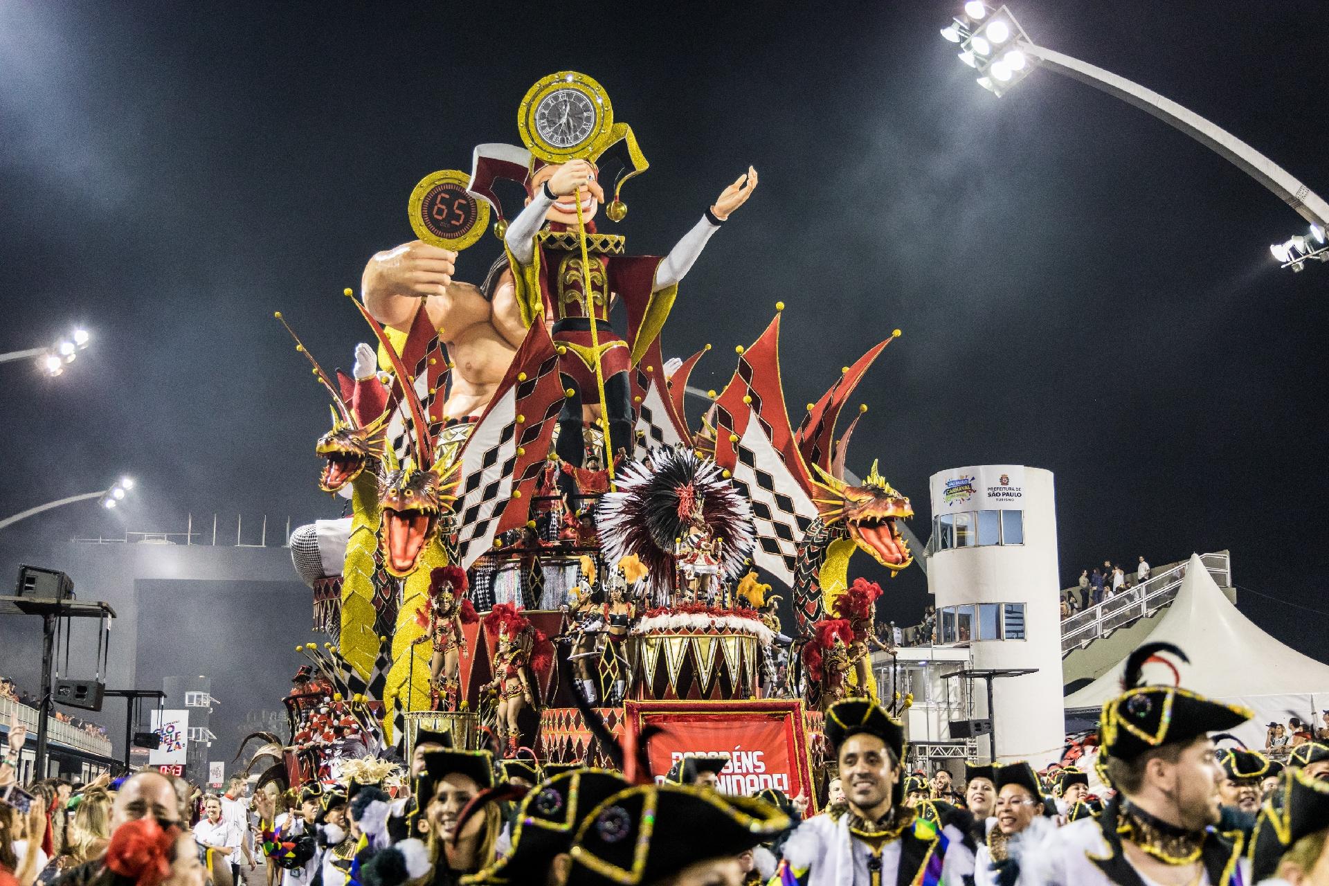 Veja fotos da Dragões da Real no Desfile das Campeãs de SP - São Paulo ...