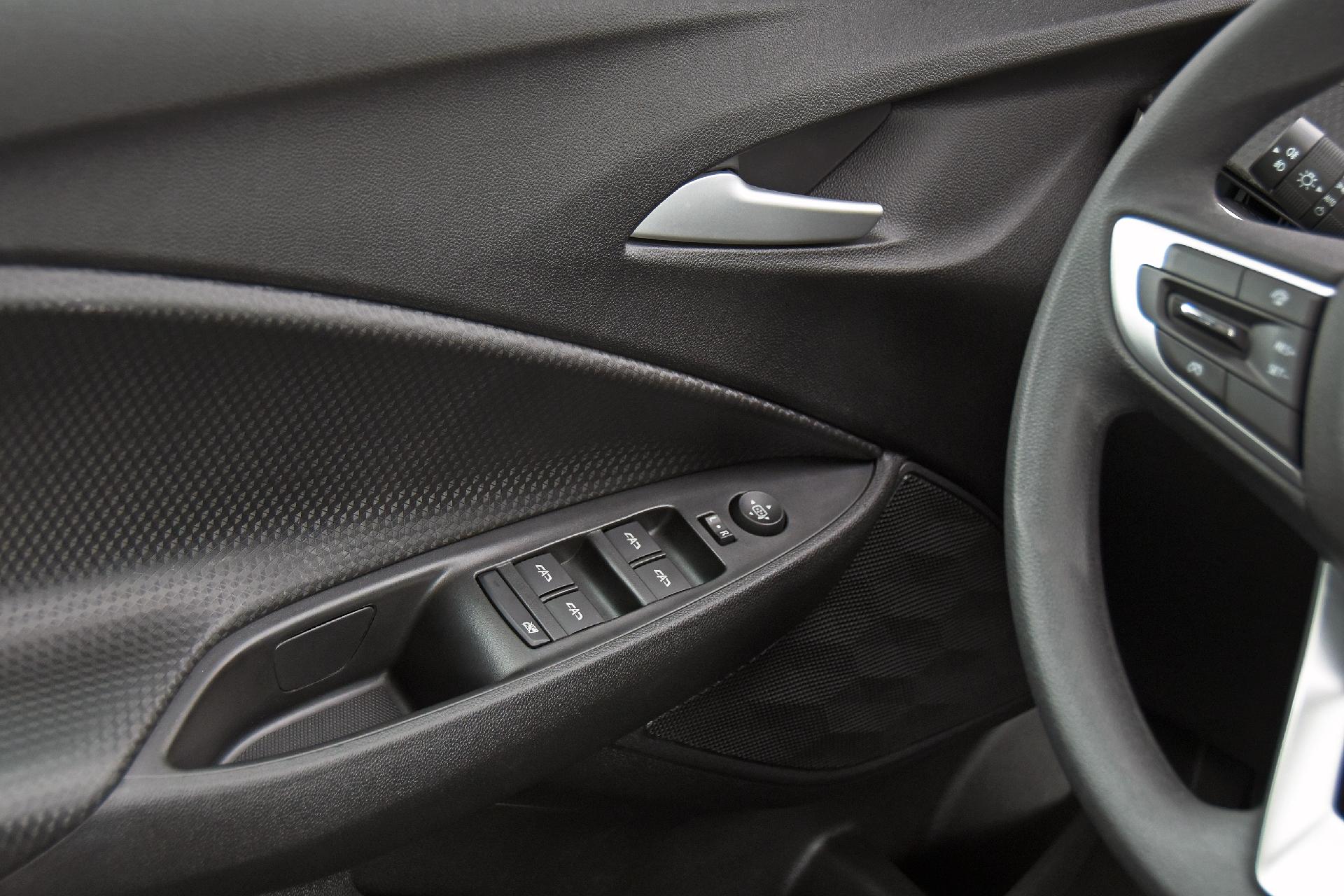 Chevrolet Onix: o que sabemos sobre a linha 2021 que será revelada amanhã