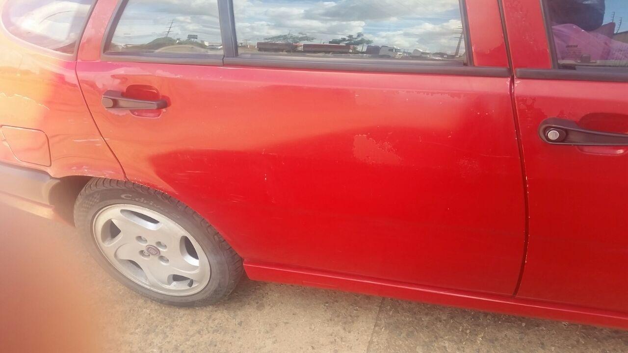 Fiat Tempra Stile 1996 é restaurado e recupera raro interior bege