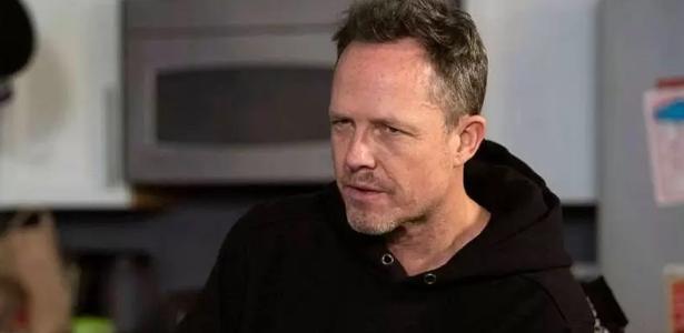 Dean Winters relata amputação de membros causado por bactéria