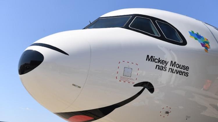 Azul: Avião inspirado no Mickey Mouse começa a voar pelo Brasil