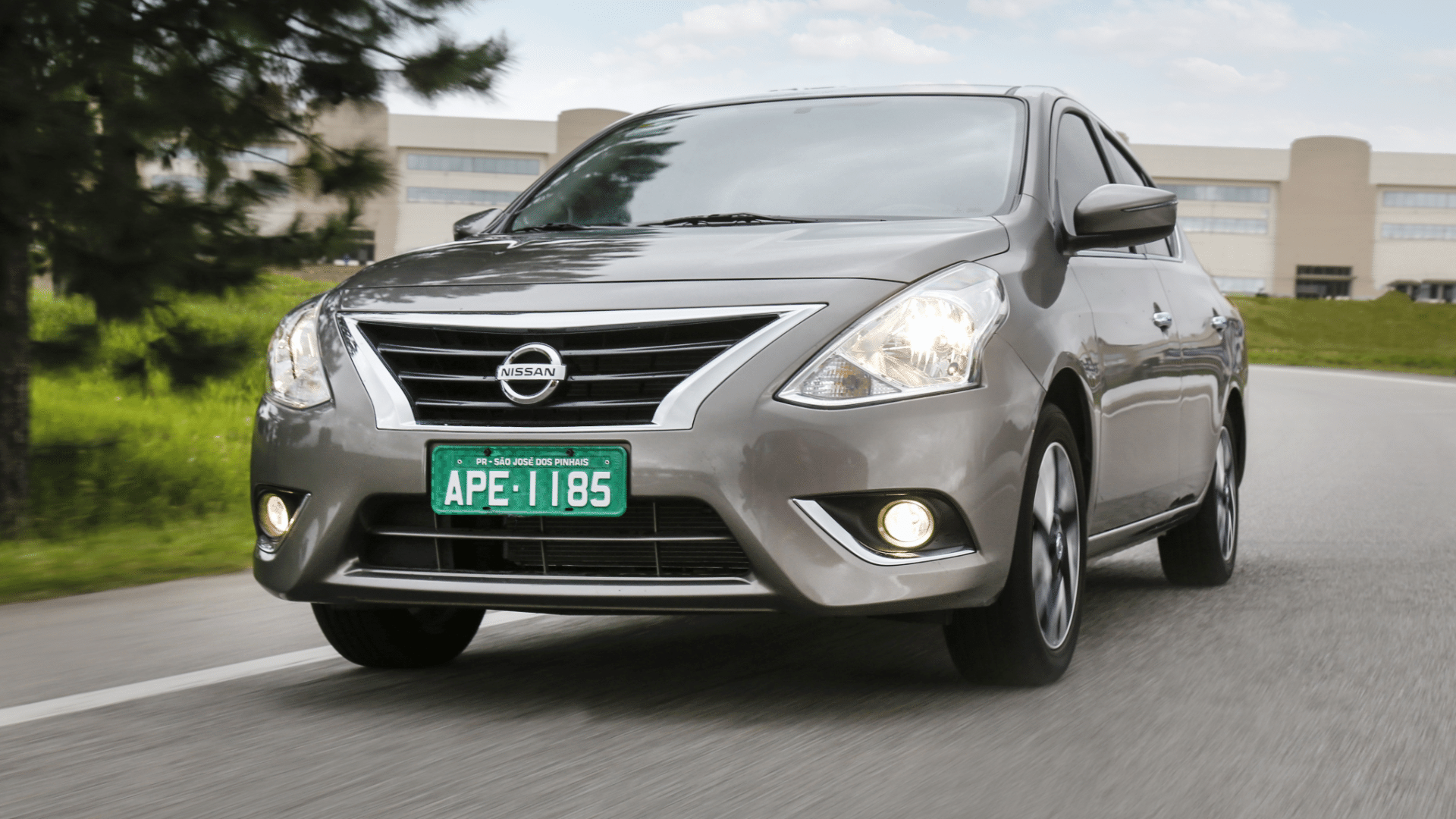 Nissan Versa e March recebem CVT em junho; saiba como andam - 12/04 ...