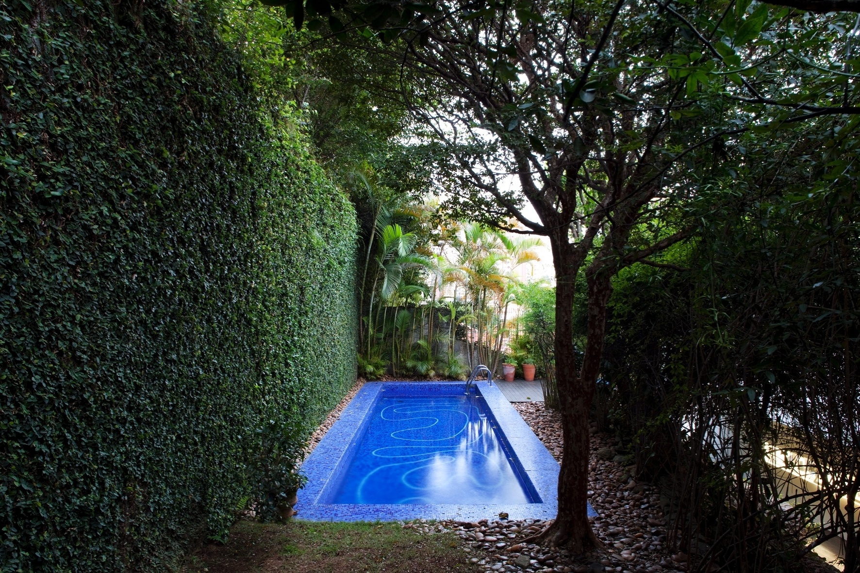 Fotos: Em SP, arquiteto vive em casa 'que ninguém queria' projetada por ...