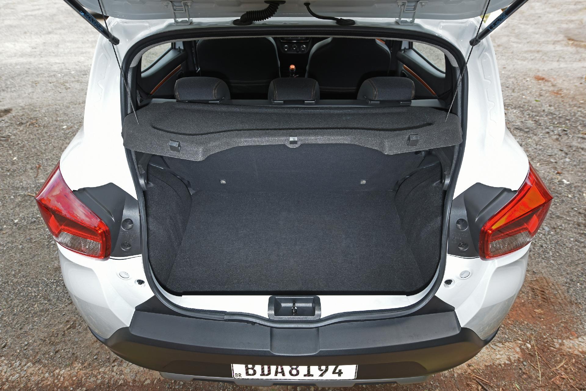 Kwid x Mobi: comparamos as versões recheadas dos carros mais baratos do ...