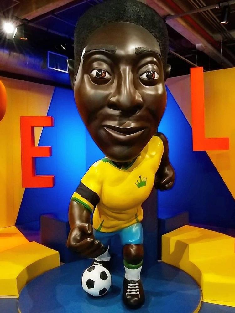 Pelé pelo mundo: 5 museus para relembrar o brilho do Rei do Futebol