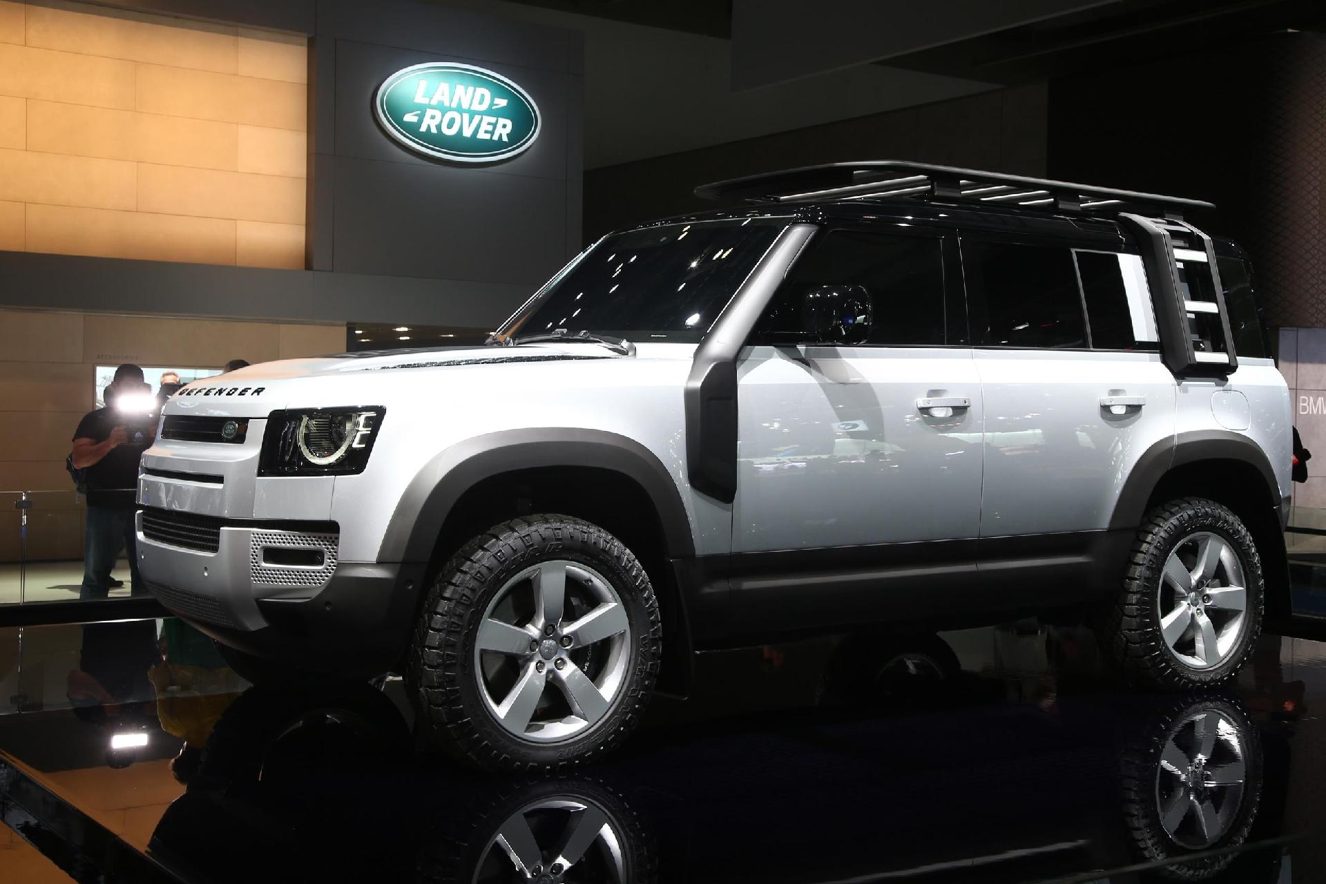 Novo Land Rover Defender: 4x4 ressurge e vem para o Brasil em 2020
