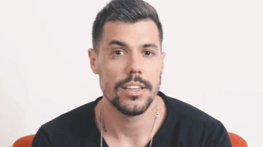 A Fazenda 2020: Lipe Ribeiro celebra primeiro mês no reality e manda ...