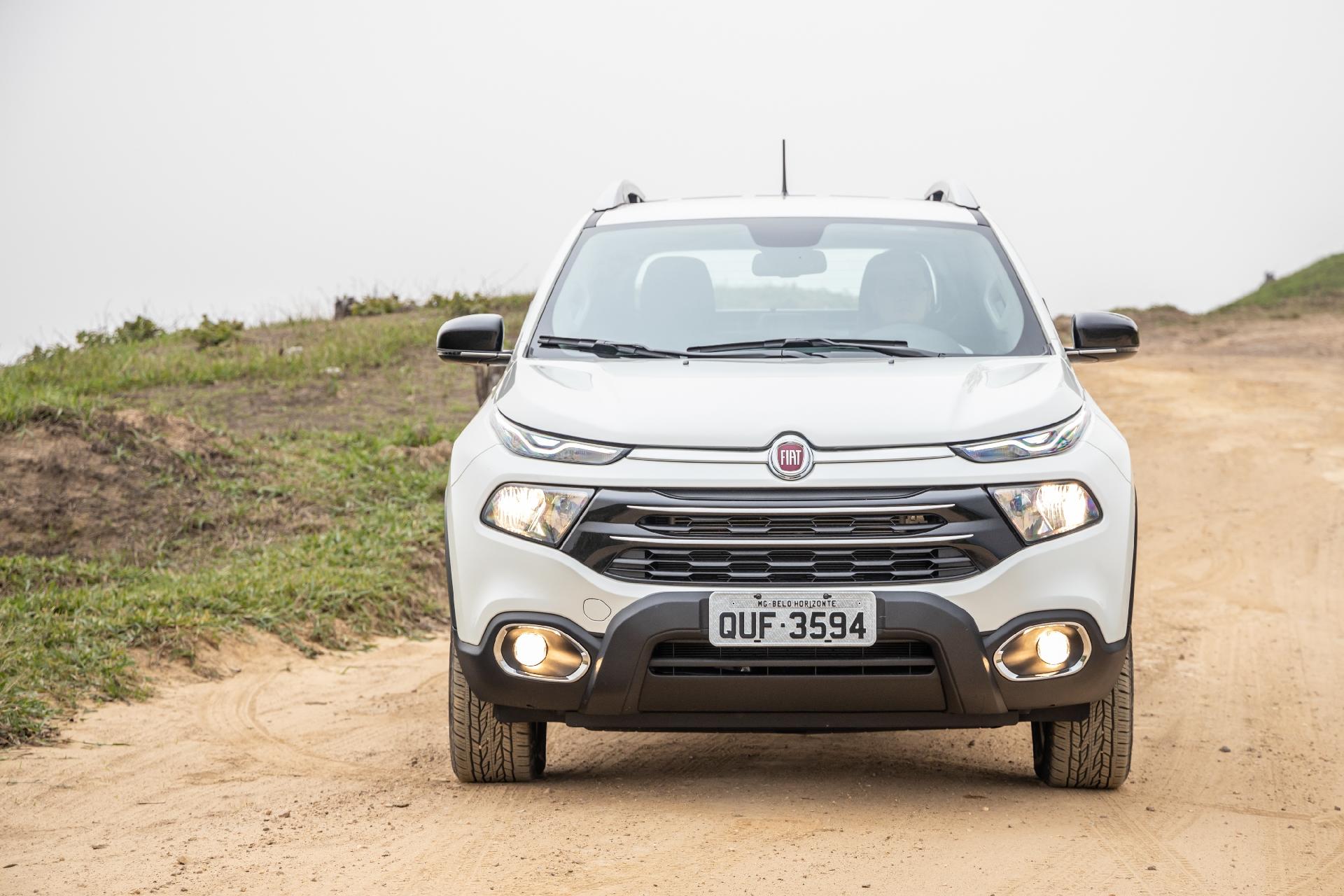 Veja como é a Fiat Toro 2020 Volcano flex