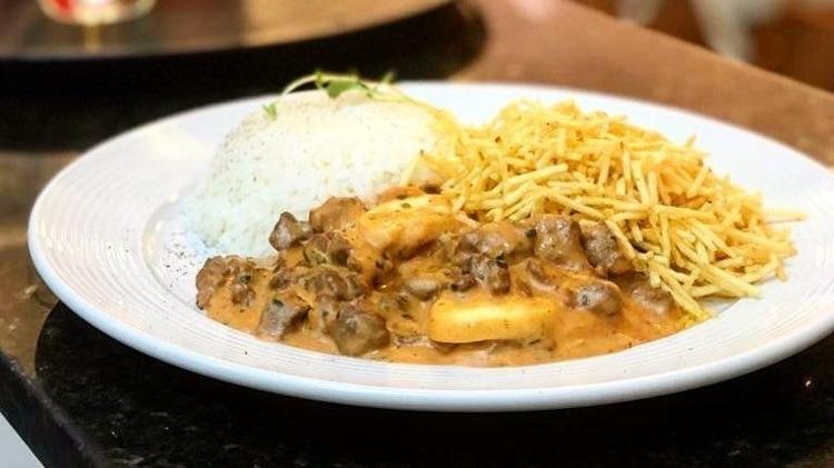 Como fazer estrogonofe: do básico às versões inusitadas - tem até ...