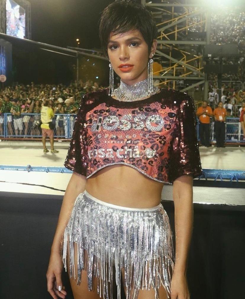 Carnaval 2023: Bruna Marquezine gasta R$ 32 mil em looks em Salvador