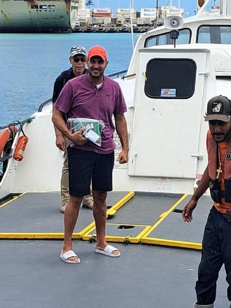 Perdido no mar e sem esperanças, remador é resgatado por acaso ...