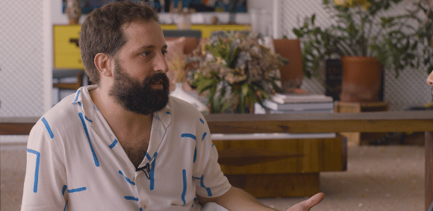 Gregório Duvivier celebra sucesso de peça após desemprego: 'Difícil'