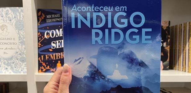 Livro 'Aconteceu em Índigo Ridge' mistura romance e mistério policial
