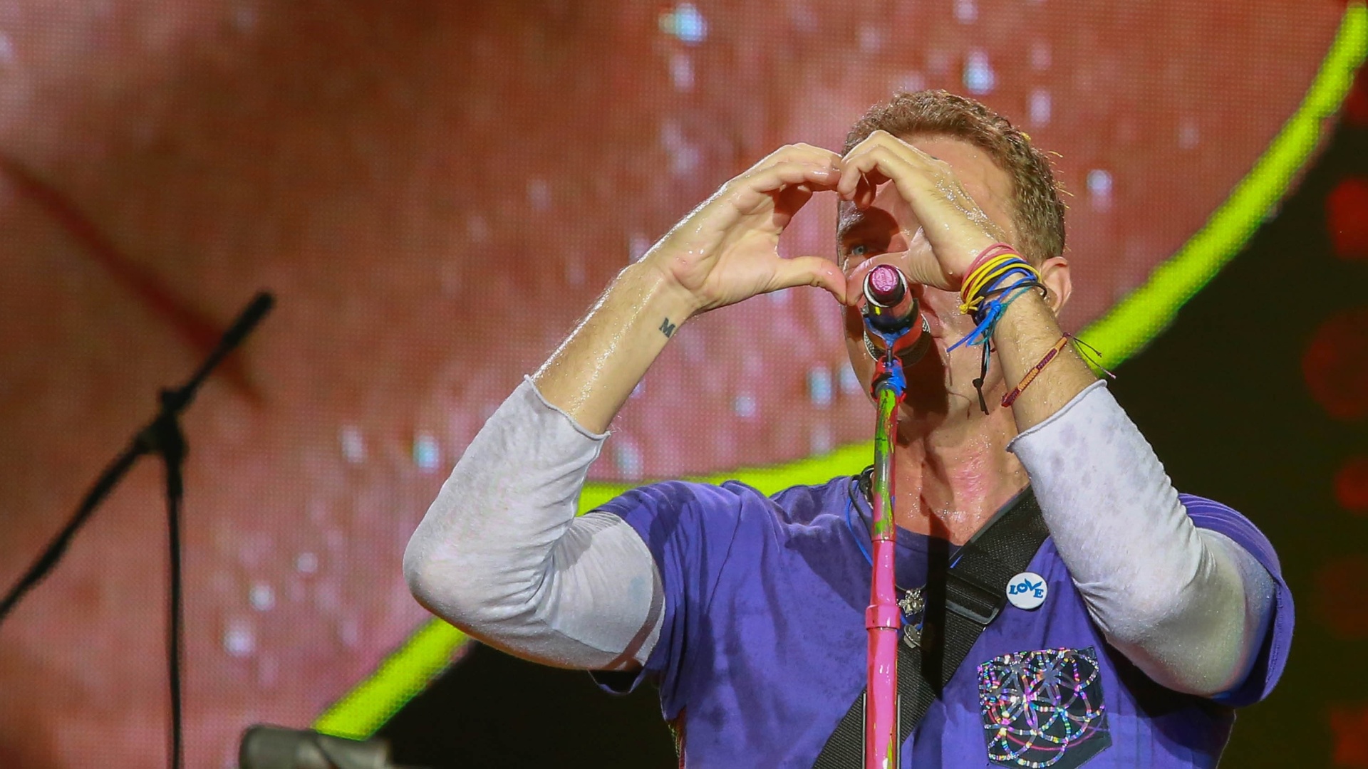 Fotos: Coldplay se apresenta no Maracanã, no Rio de Janeiro - 10/04 ...