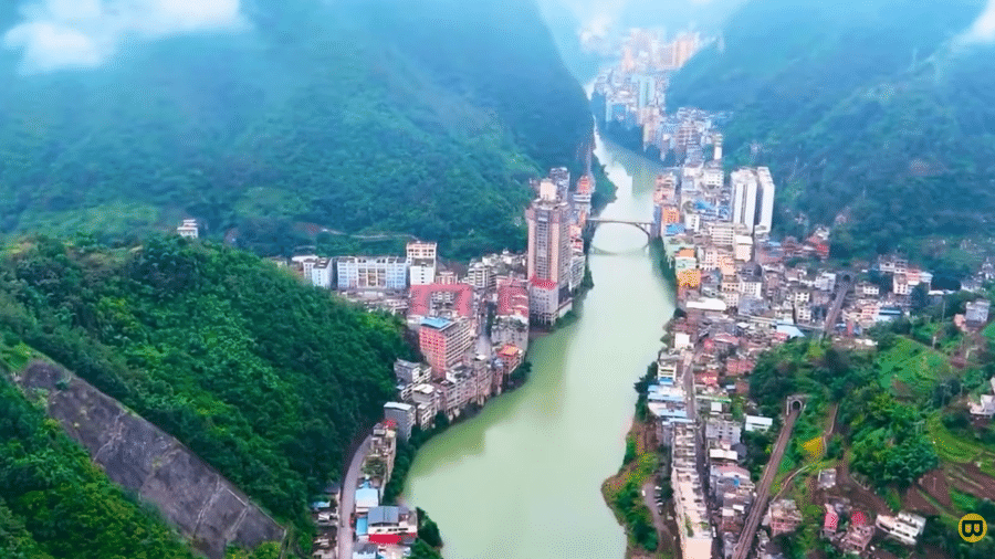 Yanjin: como é a cidade mais estreita do mundo, na China
