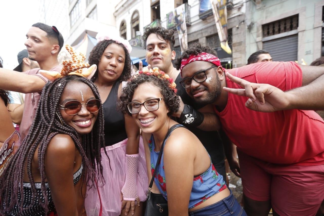 Blocos atraíram 4,5 milhões de foliões no Carnaval carioca - Blocos de ...