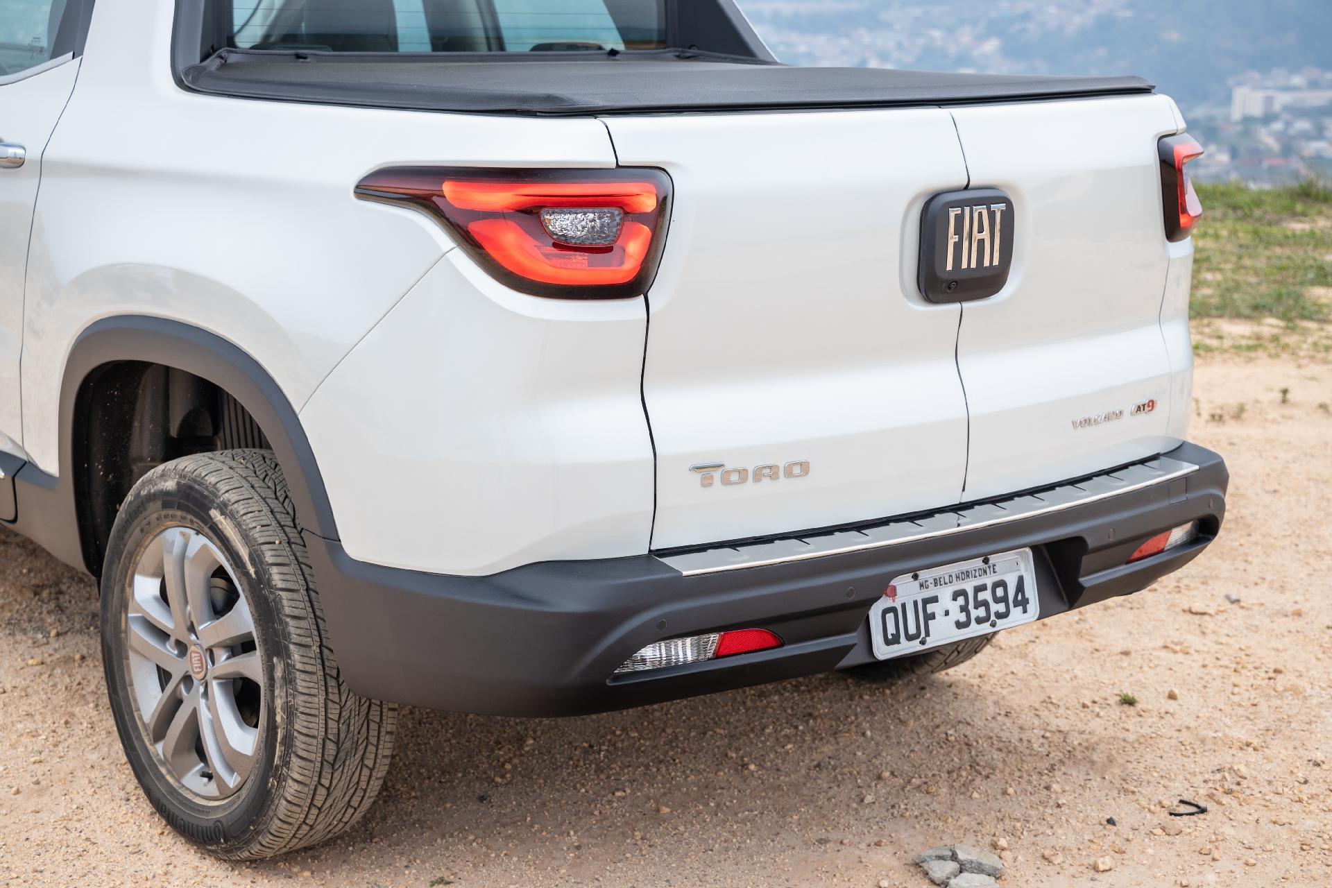 Veja como é a Fiat Toro 2020 Volcano flex