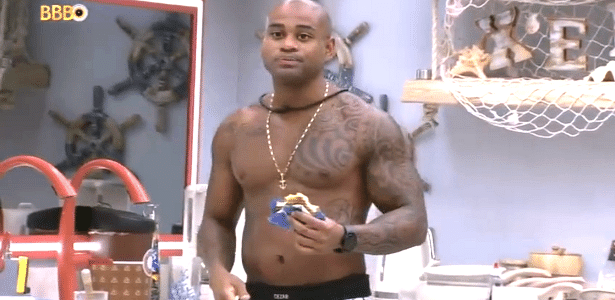 BBB 23: Cezar pede retorno de Key: 'Não vejo só o OnlyFans'