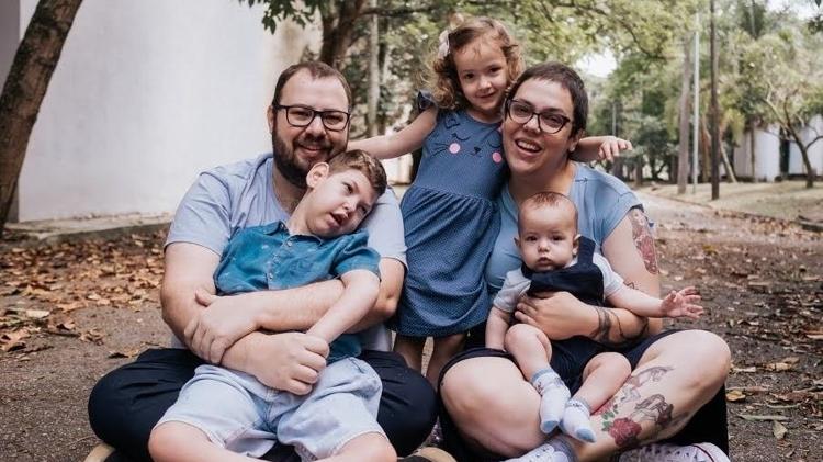 Você sabe o que faz um terapeuta ocupacional e quando procurá-lo? - 20/01/2023 - UOL VivaBem