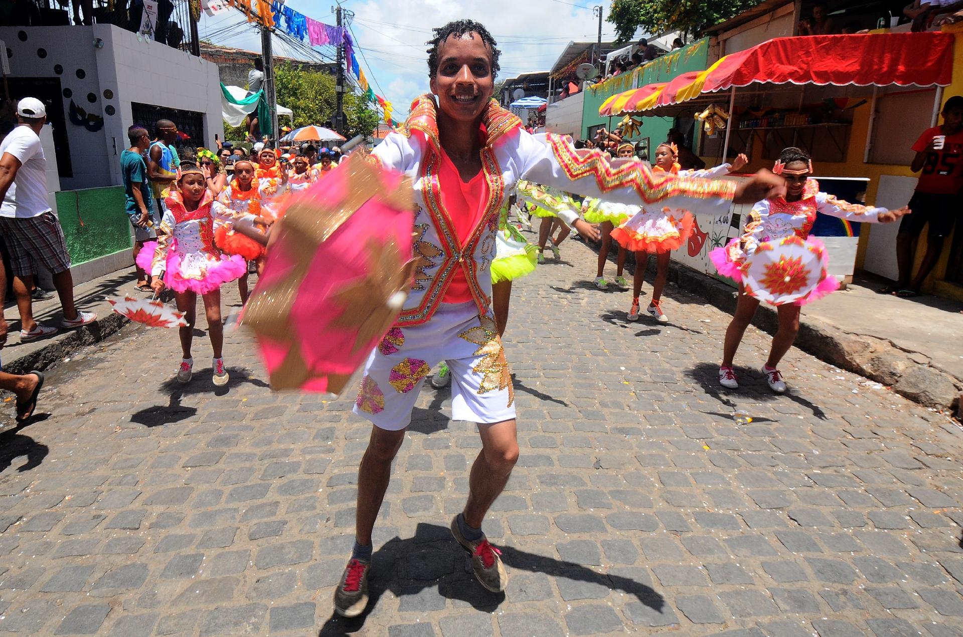 Fotos Carnaval 2017: Xô cansaço! Em Olinda a folia continua com o ...