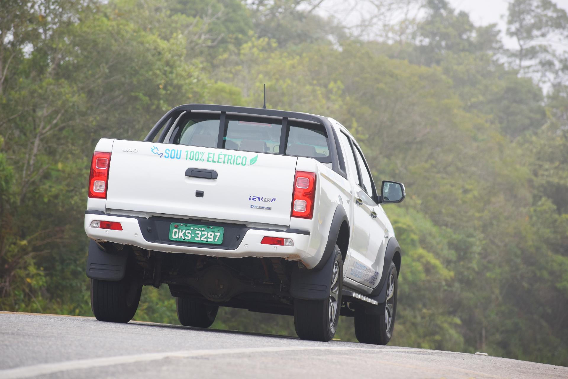 Fotos: Avaliação: conheça a JAC iEV 330P, a 1ª picape elétrica do mundo ...