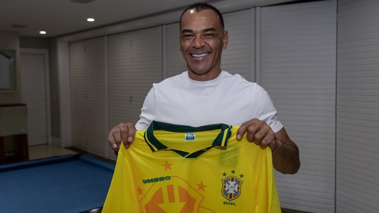 Copa 2022: como Cafu, capitão do penta, mantém relevância