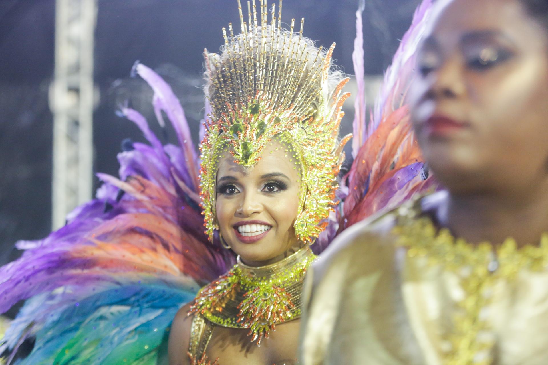 Carnaval de SP 2022: Rainha da Vai-Vai tem doença crônica