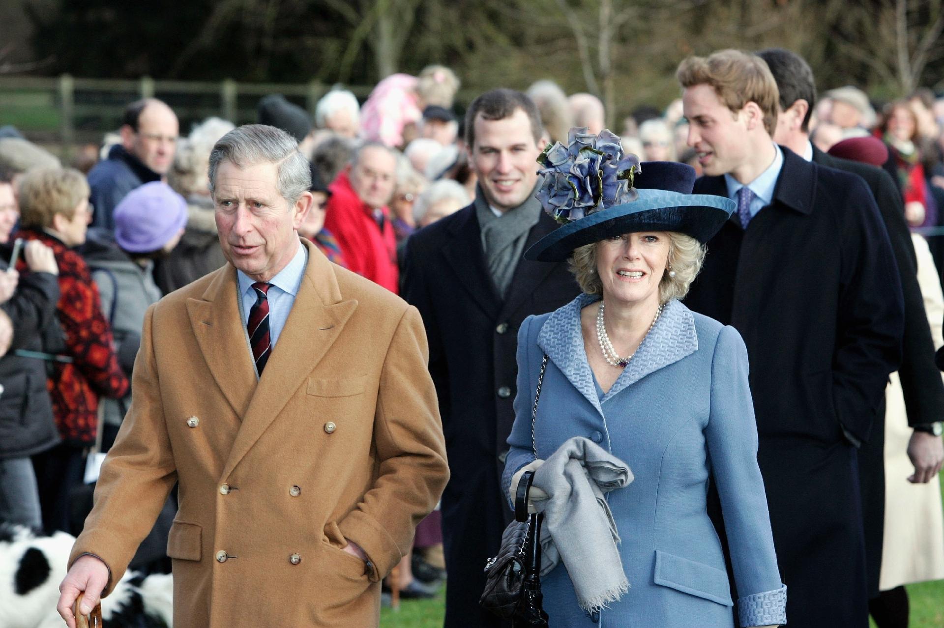 Rainha Elizabeth e príncipe Philip completam 72 anos de casados; veja ...