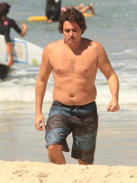 Felipe Dylon se exercita na orla do Rio e exibe tatuagem com suas ...