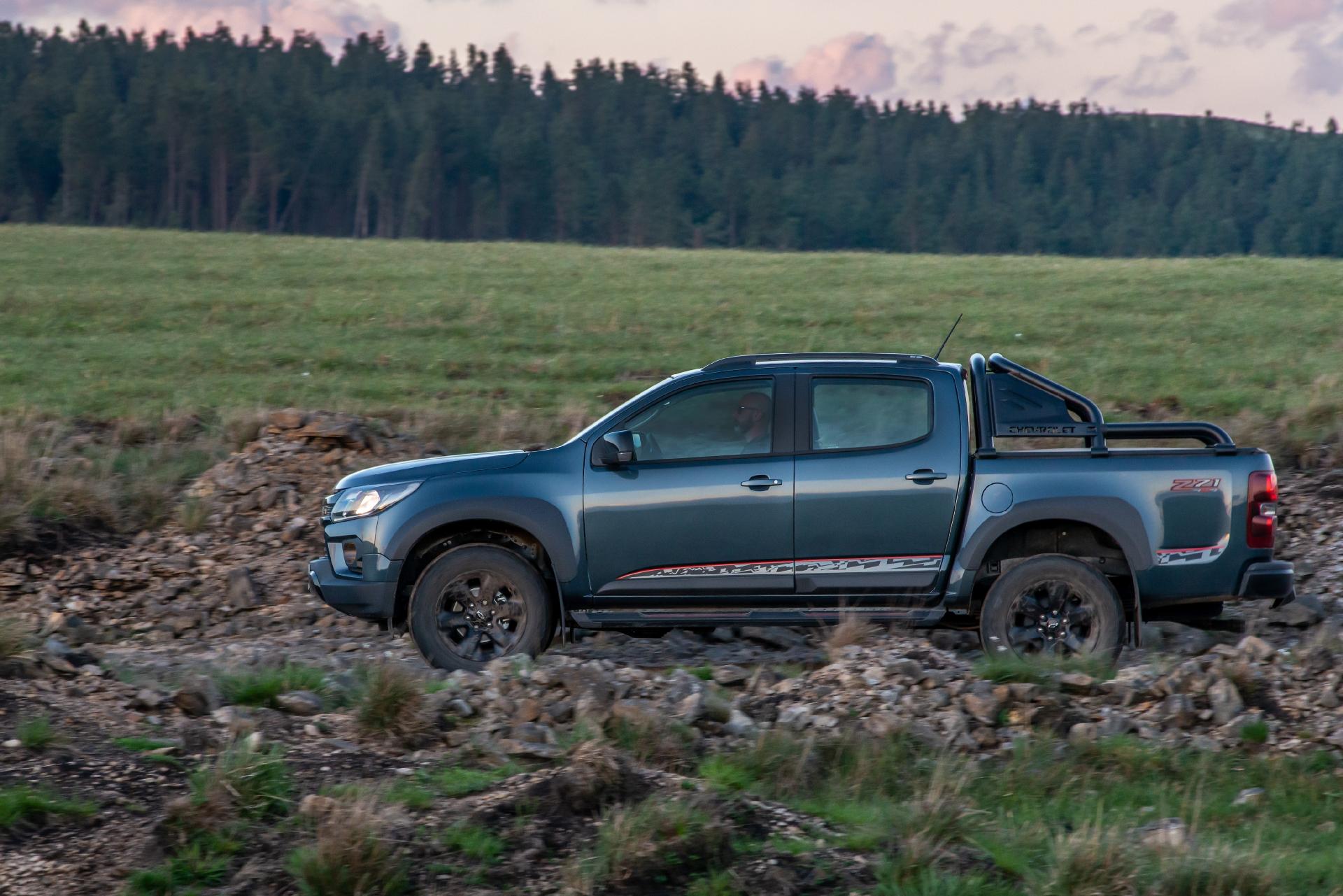 Chevrolet S10 Z71: versão esportiva chega a partir de R$ 260.490 - 26 ...