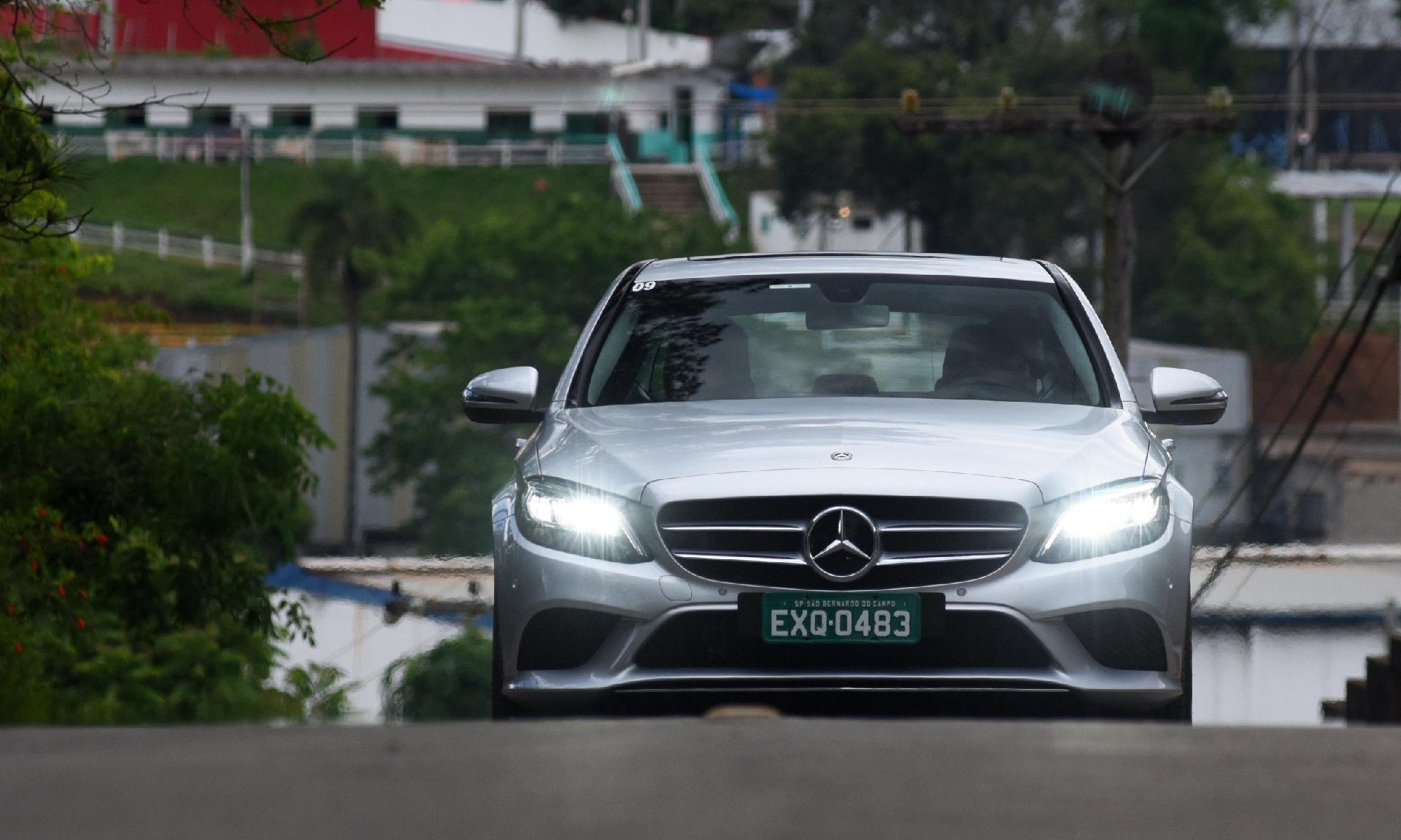 Mercedes-Benz Classe C 2019 custa R$ 187.900 e estreia no Salão