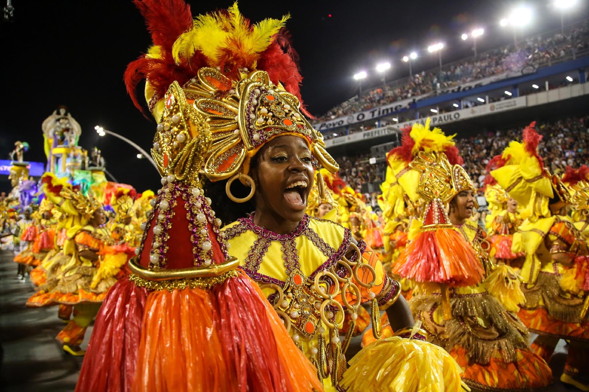 Carnaval 2019: Rainha da Vai-Vai, Camila Silva quer estudar atuação e ...