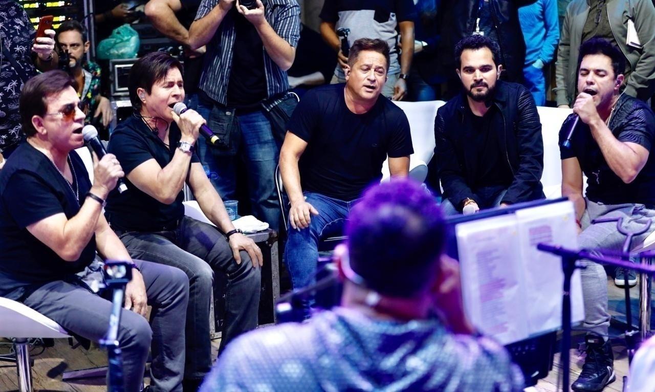 Show Amigos 20 Anos: O que esperar da turnê dos sertanejos