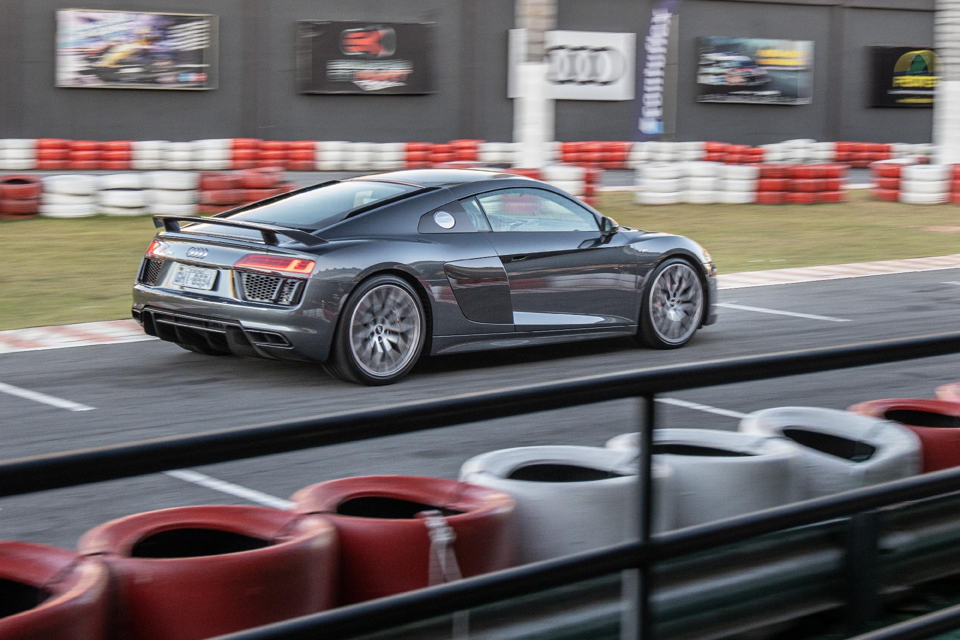 Fotos: Especial Porsche 911 x Audi R8 - 08/10/2019 - UOL Carros