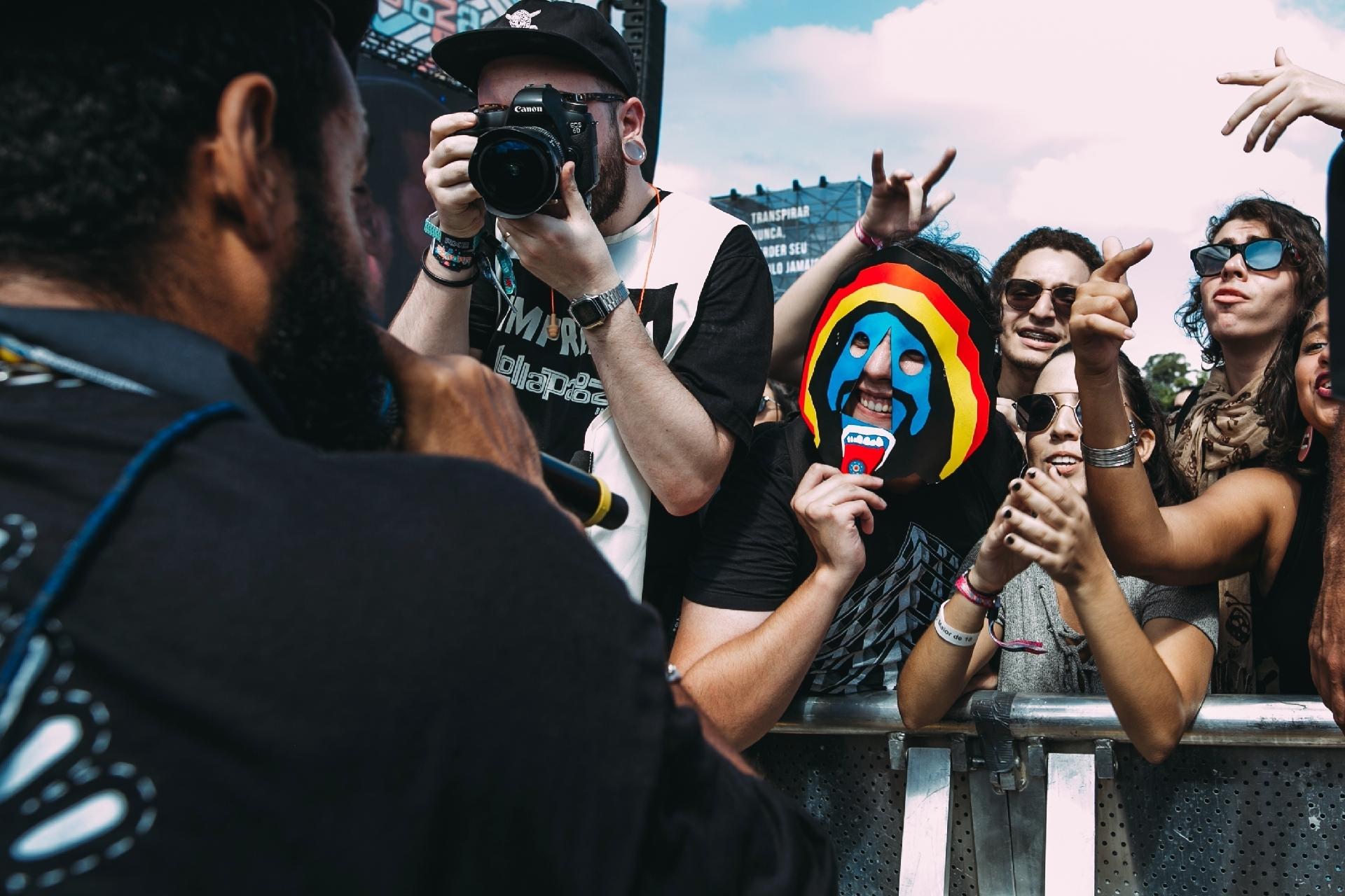 Fotos: Lollapalooza 2017 - shows do primeiro dia - 25/03/2017 - UOL ...