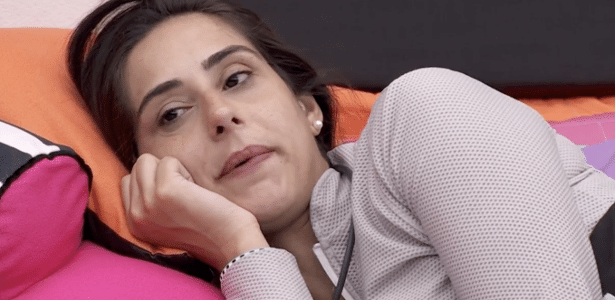Bbb 24 Deniziane Confessa Que Se Controla Ao Lado De Matteus