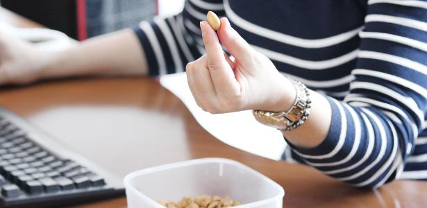 10 snacks ricos em proteína para inserir já na dieta - 16/02/2017 - UOL ...