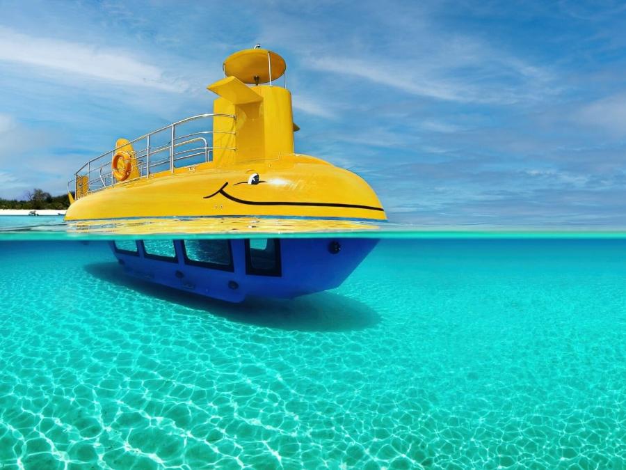 Que tal um passeio de submarino? Turismo no fundo do mar é a nova onda