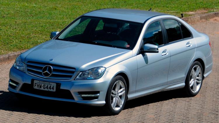 Fuja do mico: 5 carros que só valem a pena a partir de determinado ano