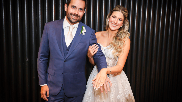 Dani Calabresa se casa em festa cheia de famosos; veja looks