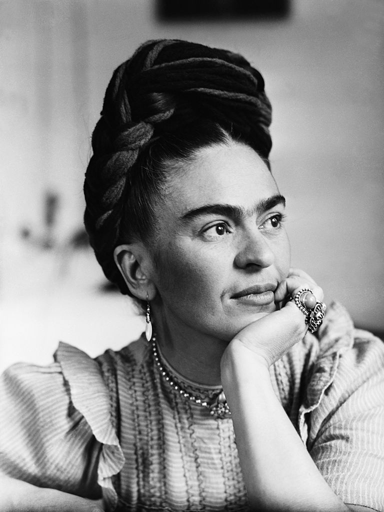 Ícone feminista e LGBTQIA+, Frida Kahlo é pouco lembrada por deficiência